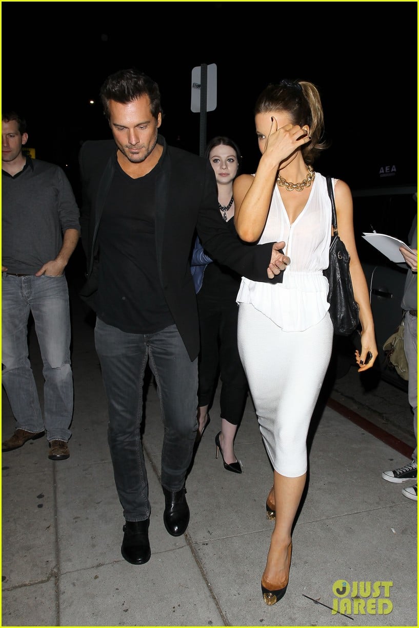 Michelle Trachtenberg Says 'Gossip Girl' Co-Star Blake Lively Is 'Meant ...