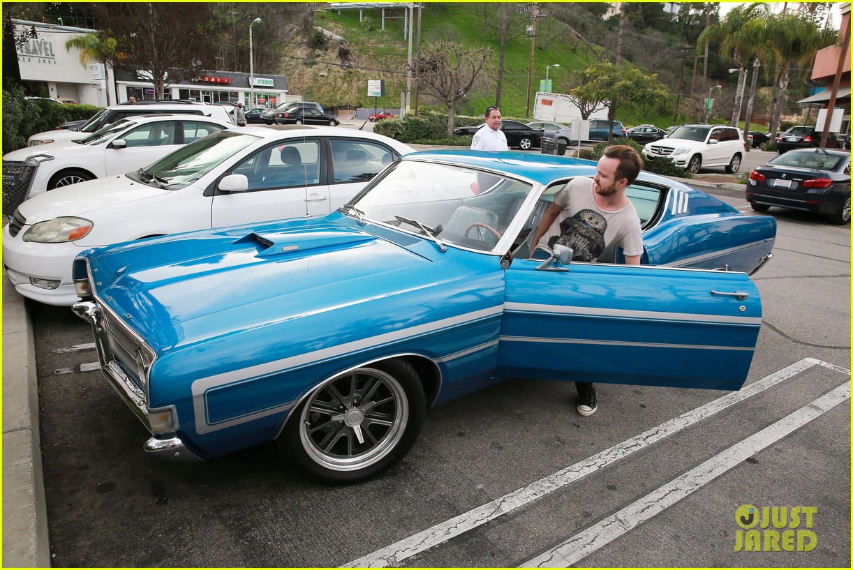 Aaron Paul Shows Off His Retro Looking Car While Shopping: Photo ...