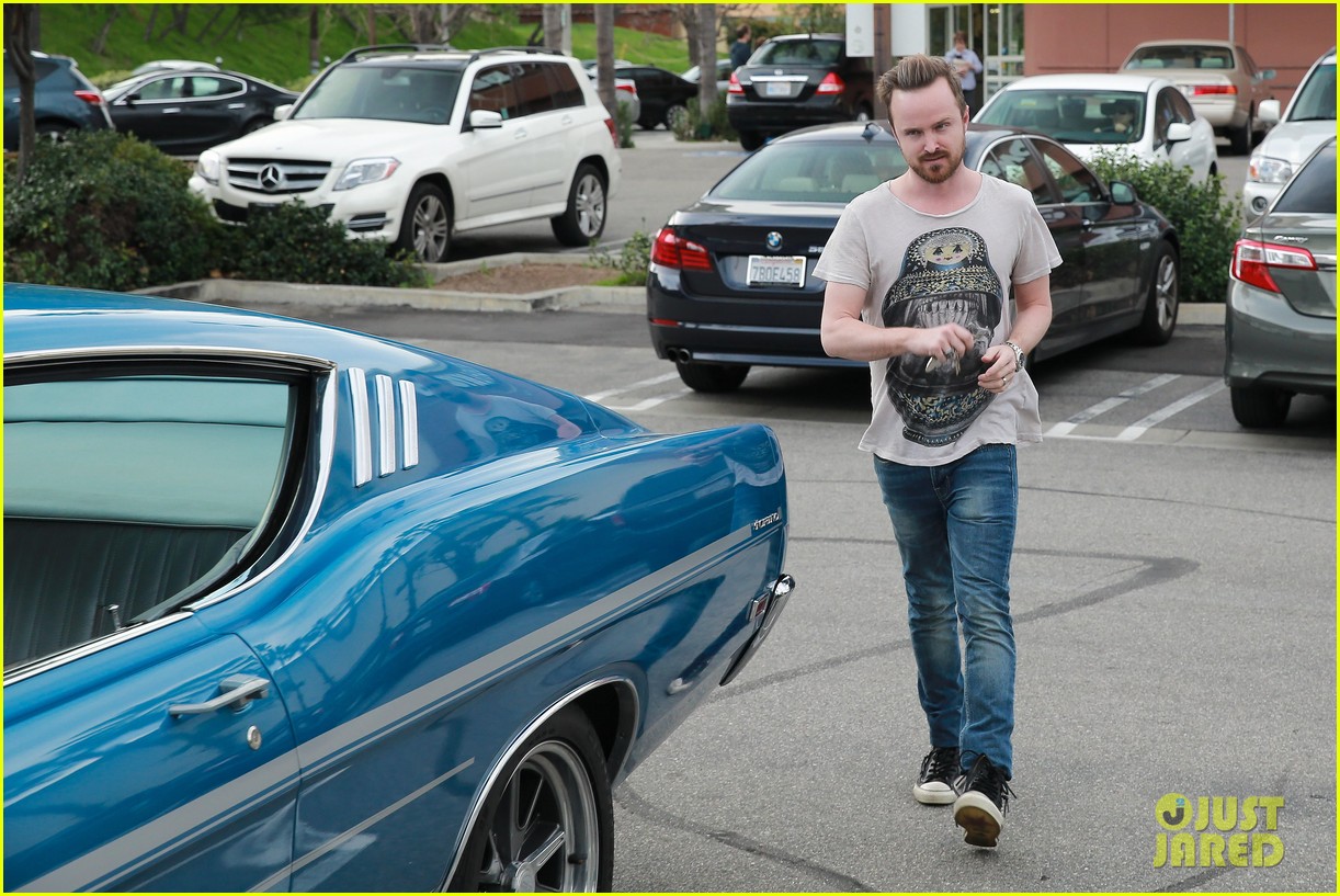 Aaron Paul Shows Off His Retro Looking Car While Shopping: Photo ...