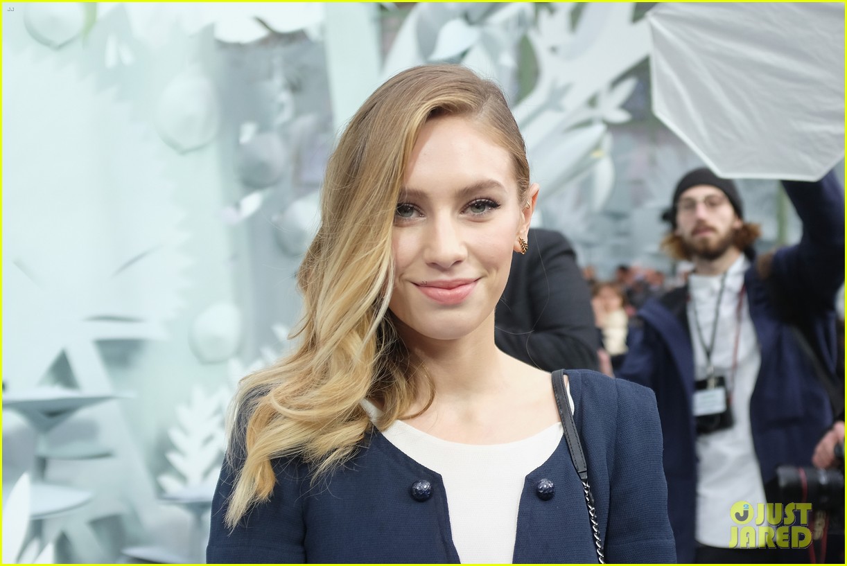 Dylan Penn & Joan Smalls Bring Their Modelesque Figures to Paris ...