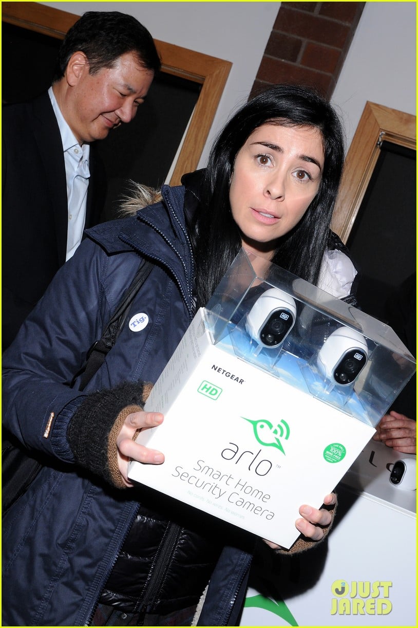 Nikki Reed Covers Engagement Ring with Gloves at Sundance!: Photo ...