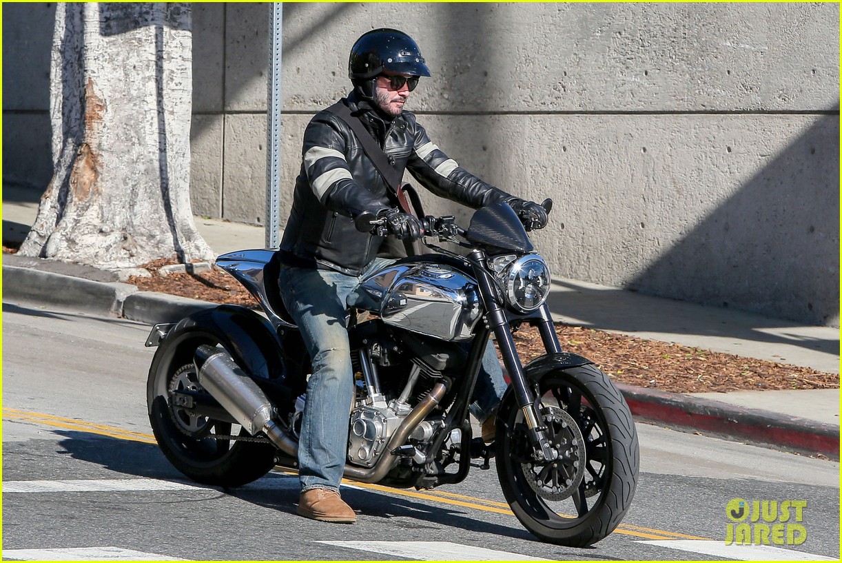 Keanu Reeves Starts His New Year with a Ride on His Motorcycle: Photo ...