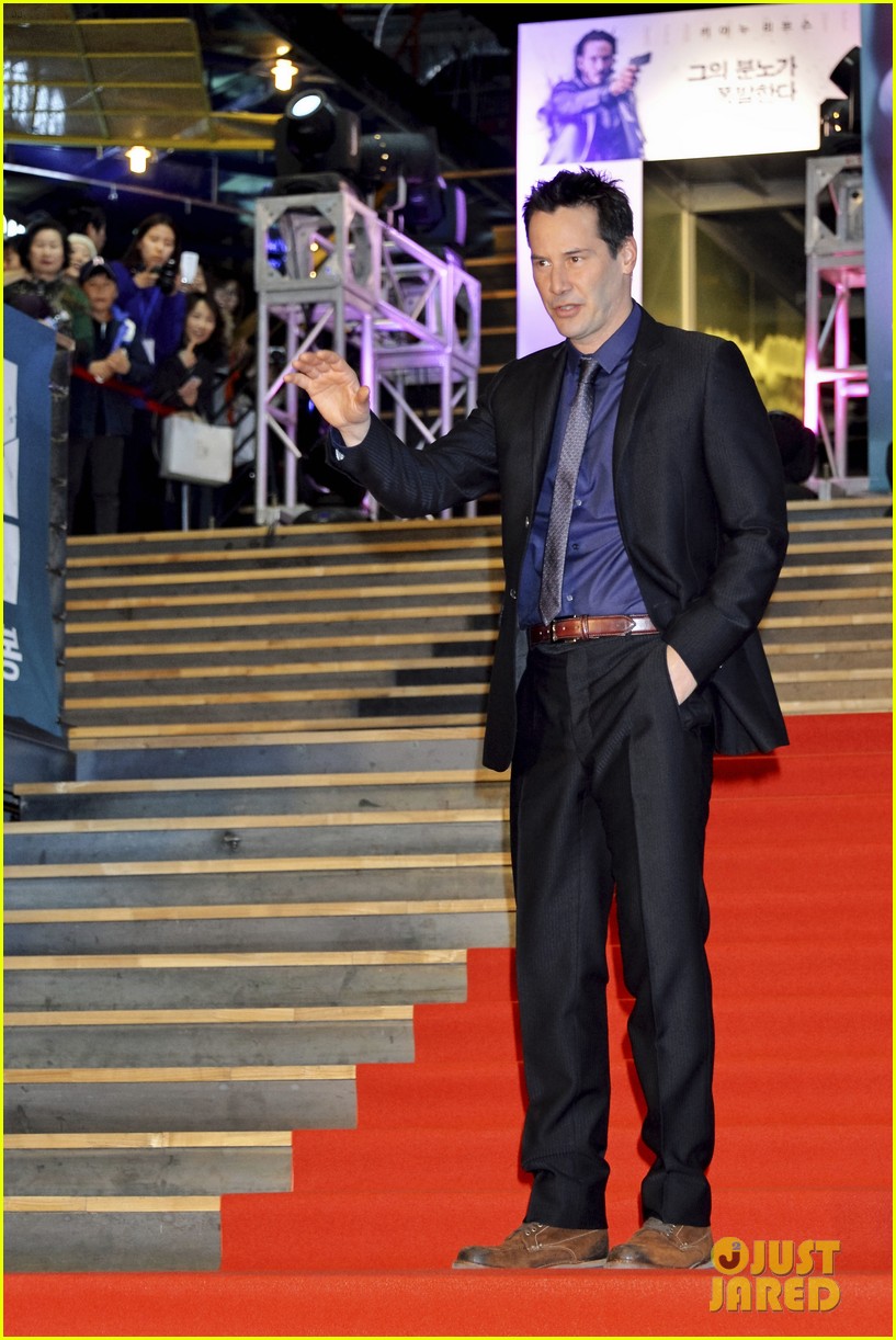 Keanu Reeves Takes 'John Wick' to South Korea for Premiere!: Photo ...