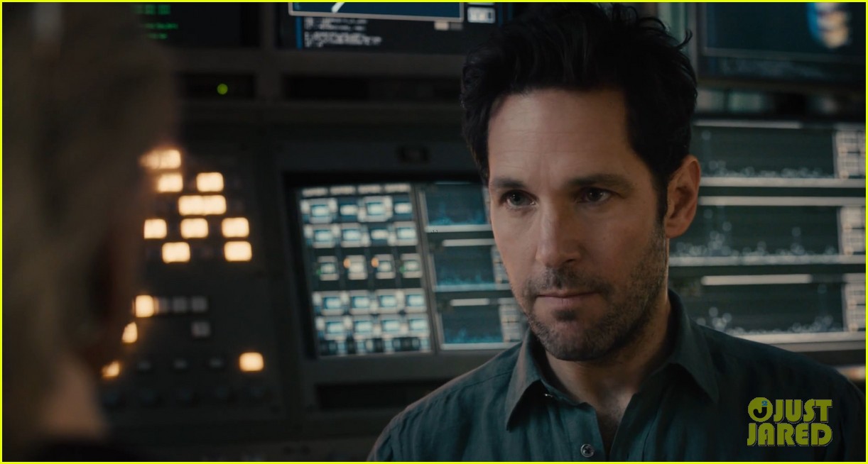 Paul Rudd Displays Ripped Six Pack Abs in 'Ant-Man' Trailer!: Photo ...