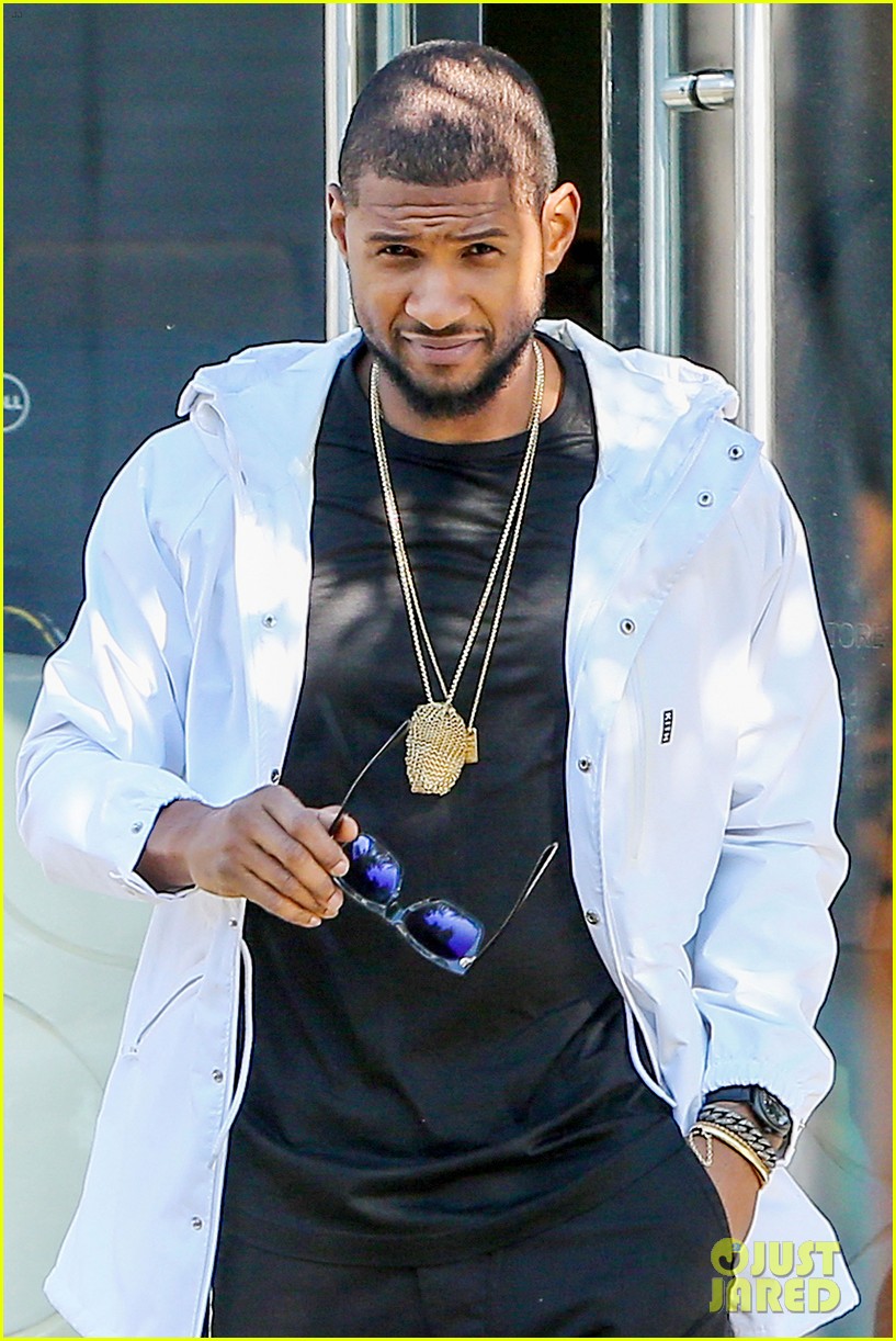 Usher Suffers Red & Bloody Eye Injury at New Year's Eve Party: Photo ...