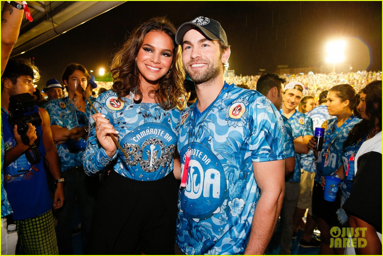 Chace Crawford Makes Out with a Brazilian Singer in Rio: Photo 3305715 ...