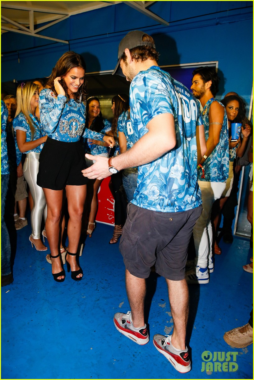 Chace Crawford Makes Out with a Brazilian Singer in Rio: Photo 3305717 ...