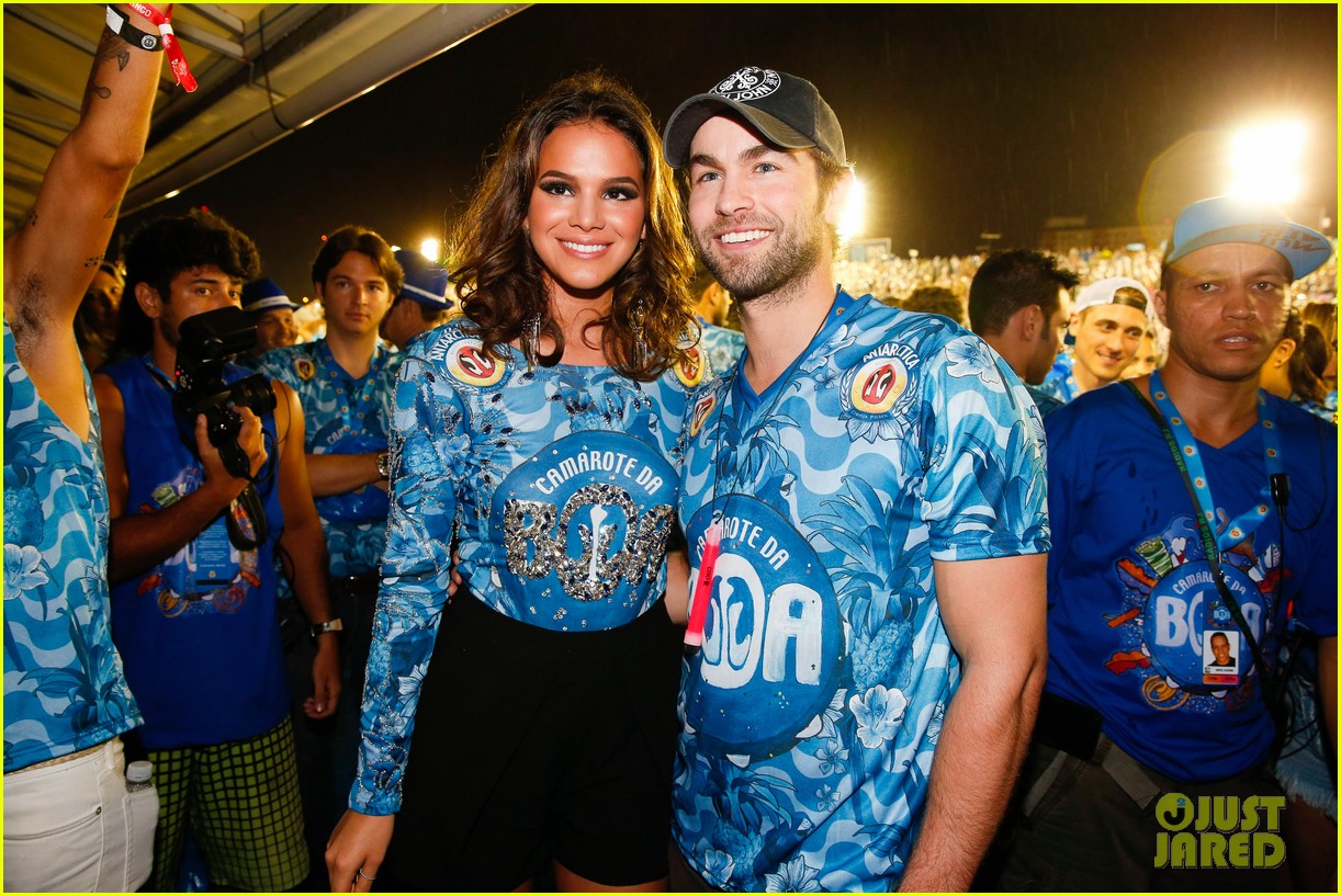 Chace Crawford Makes Out with a Brazilian Singer in Rio: Photo 3305722 ...