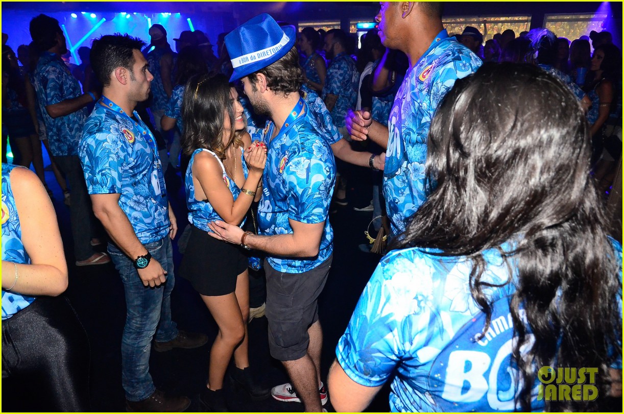 Chace Crawford Makes Out with a Brazilian Singer in Rio: Photo 3305733 ...