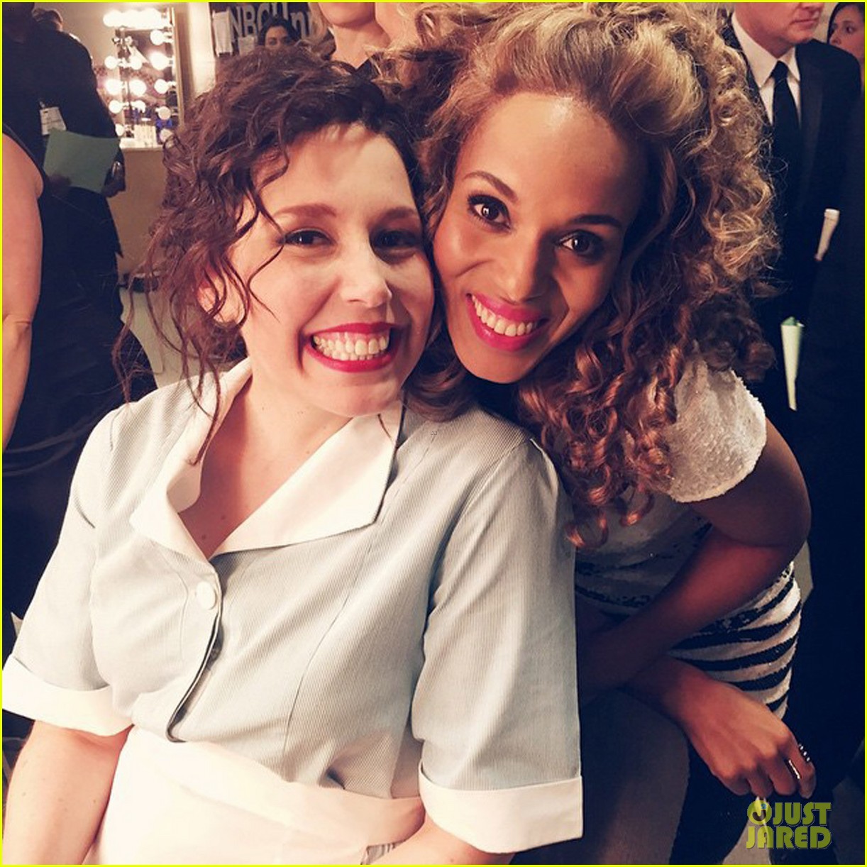 Miley Cyrus & Patrick Scharzenegger Fight Over Pizza at 'SNL 40': Photo ...