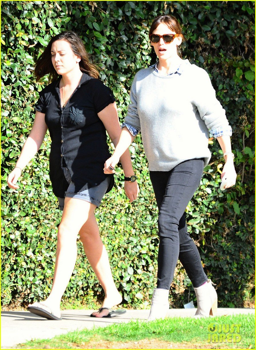 Jennifer Garner Grew Up With Lots of Community in West Virginia: Photo ...