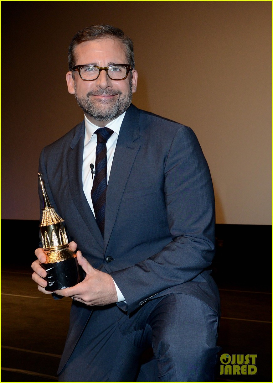 Jennifer Garner Honors Steve Carell with Outstanding Performer of the ...