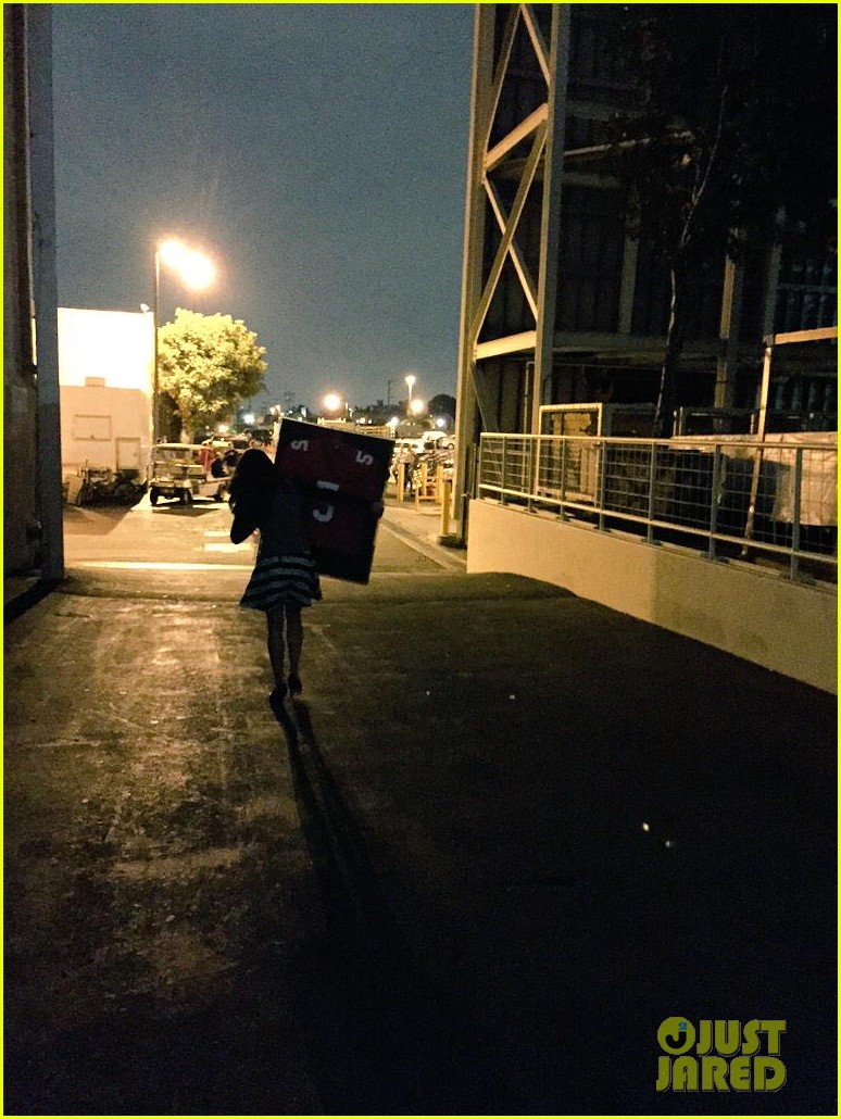 Lea Michele Keeps Cory Monteith's 'Glee' Football Jersey: Photo 3312667 ...