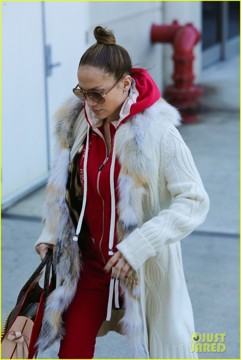 Jennifer Lopez Is Still Jenny From the Block in TNT Special: Photo ...