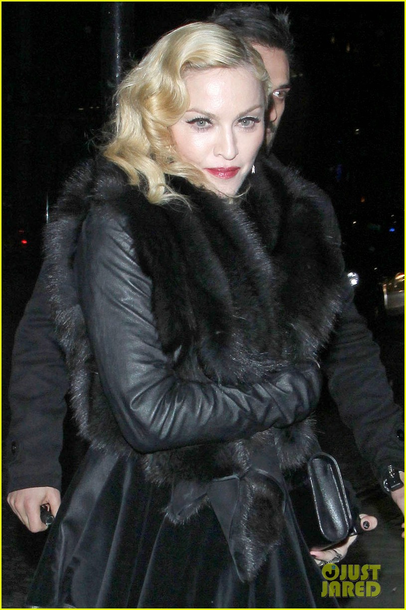 Madonna Suffered Whiplash After Falling On Stage Backwards at BRIT ...