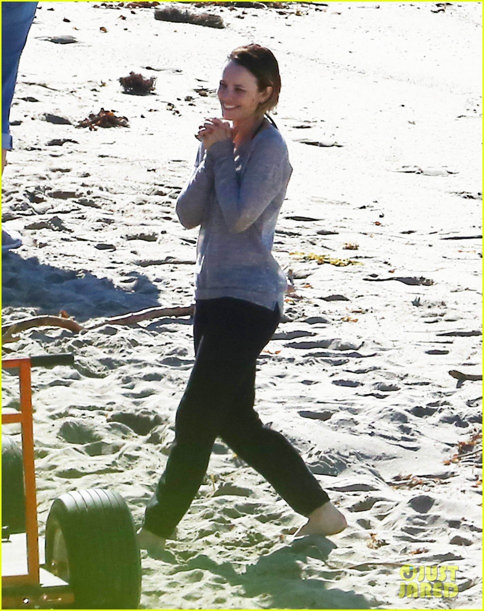 Rachel McAdams Films 'True Detective' Beach Scenes with Leven Rambin ...