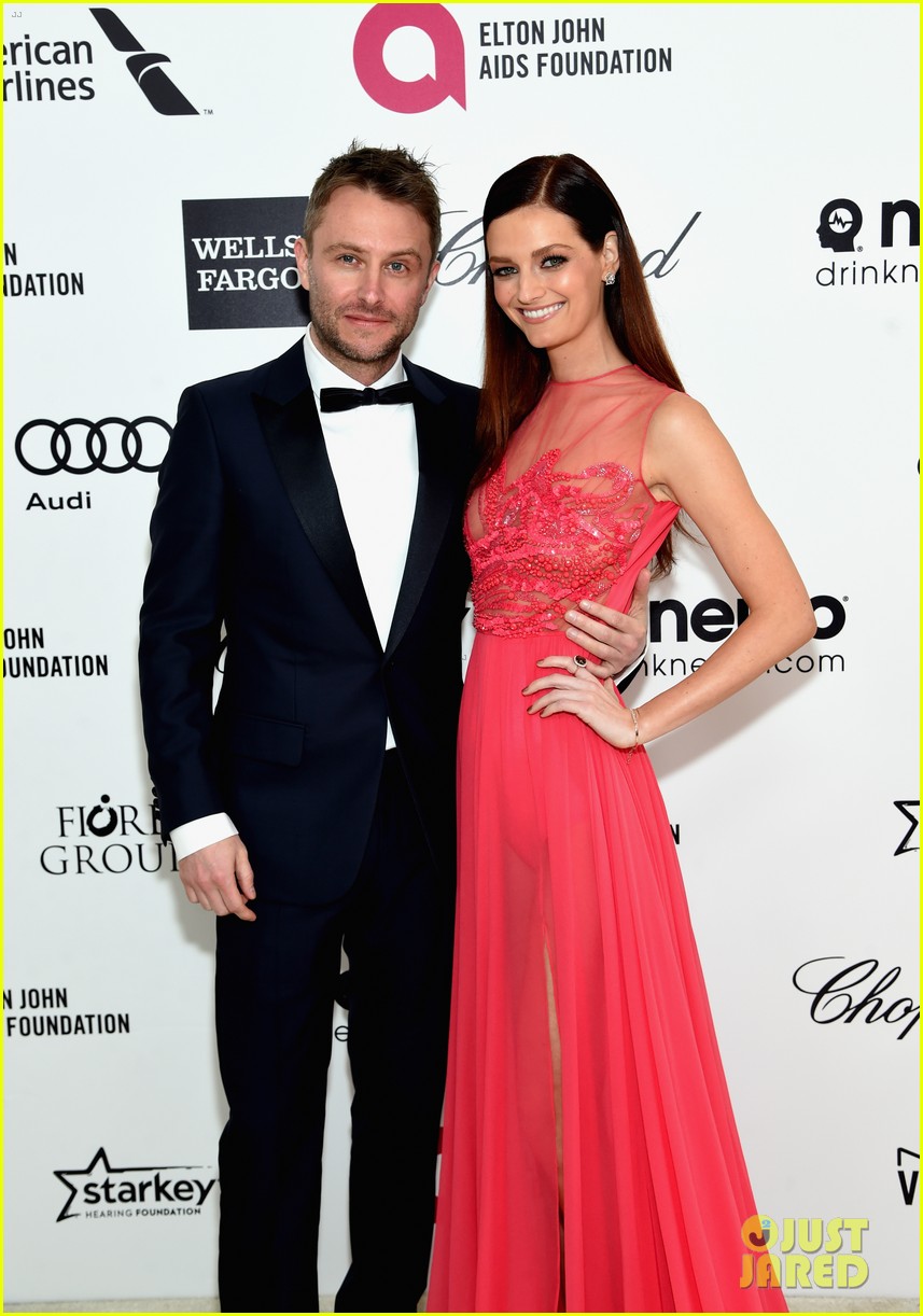 Jesse Metcalfe, Dave Annable & Chris Hardwick Bring Their Lovely Ladies ...