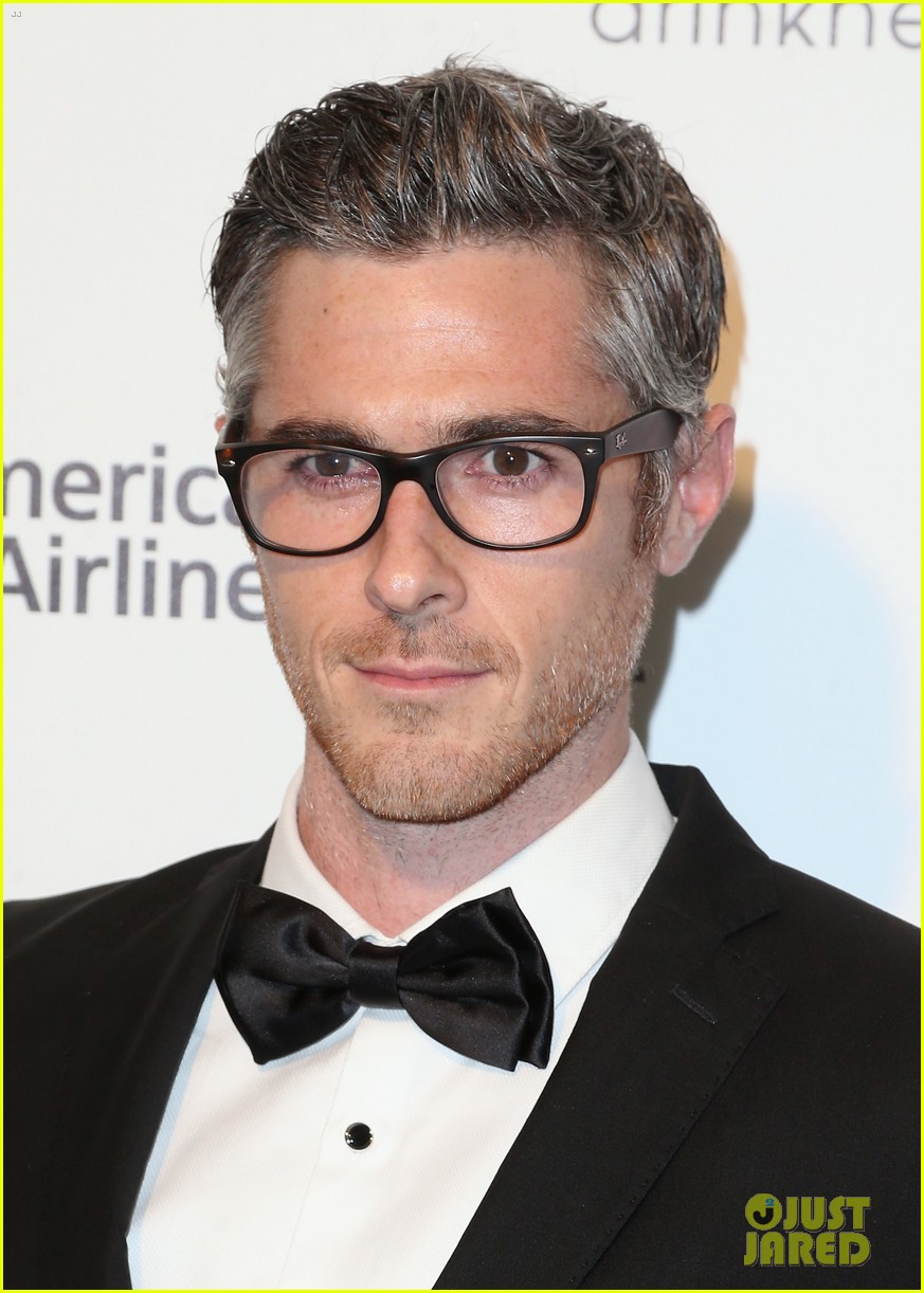 Jesse Metcalfe, Dave Annable & Chris Hardwick Bring Their Lovely Ladies ...