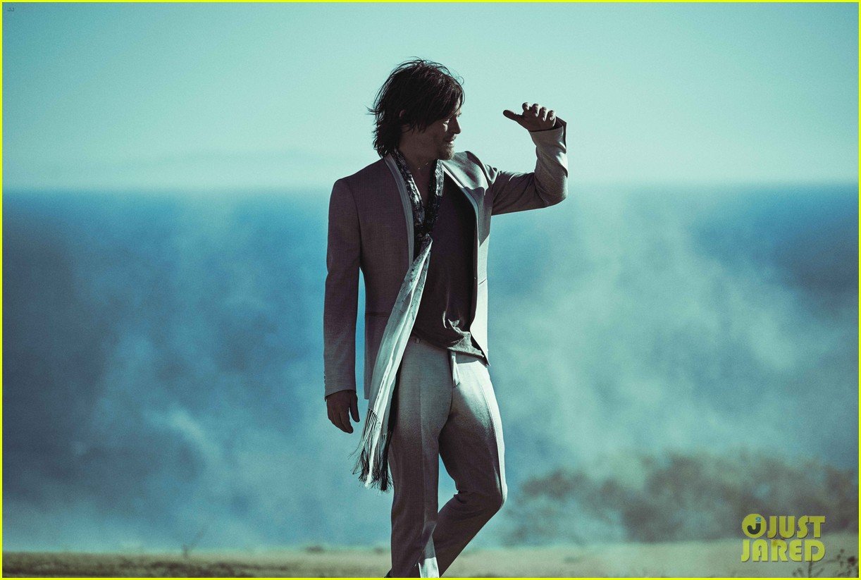 Norman Reedus Goes Shirtless for Hot 'Flaunt' Cover!: Photo 3305926 ...