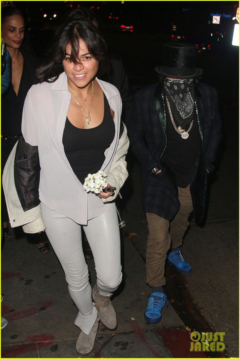 Michelle Rodriguez's DJ Skills Are Impressive on Video - Watch Now ...