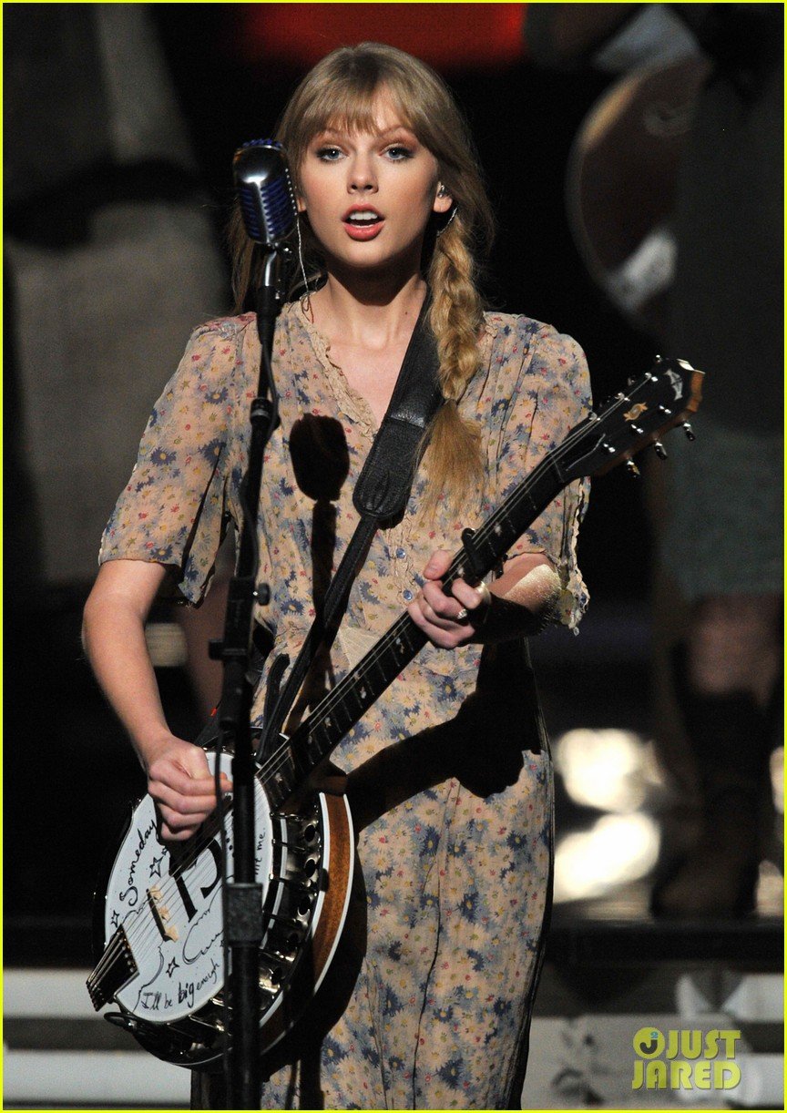 Taylor Swift Grammys Retrospective: Remember Her Biggest Performances ...