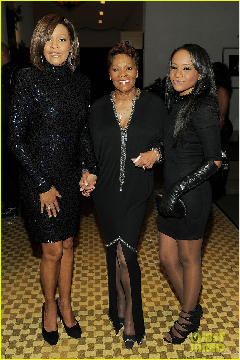 Dionne Warwick Hospitalized After Eerie Shower Accident: Photo 3297563 ...