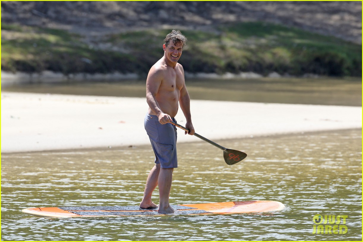 Josh Brolin Goes Shirtless for Paddleboarding Fun in Hawaii: Photo ...