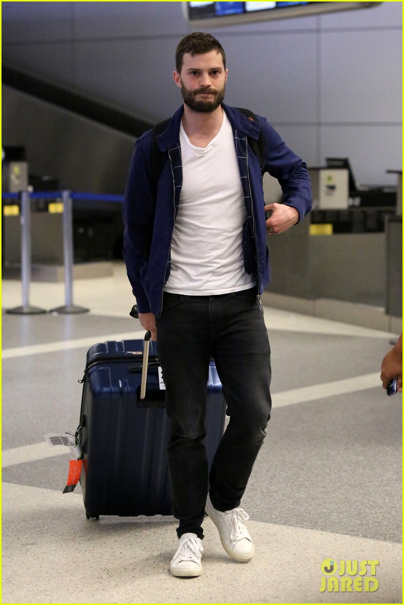 Jamie Dornan Is Not Naive & Stupid Like Critics Think: Photo 3332994 ...