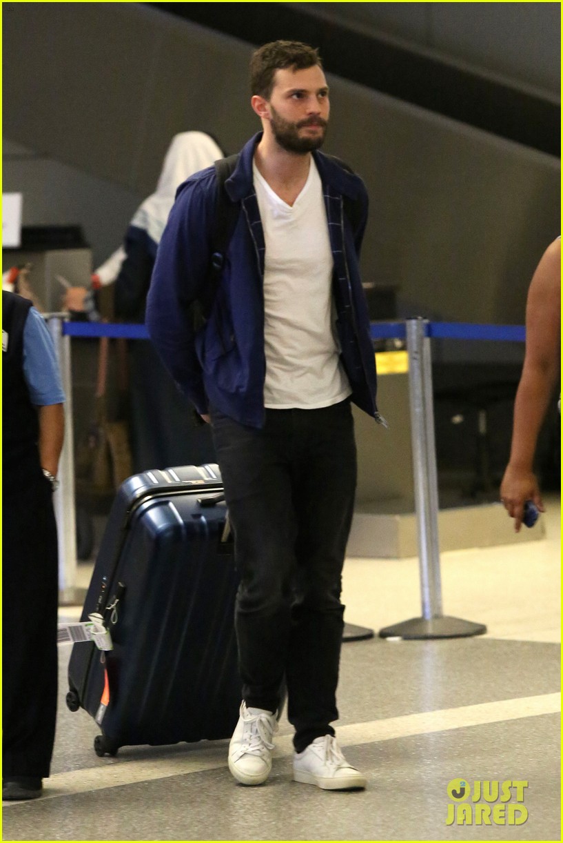 Jamie Dornan Is Not Naive & Stupid Like Critics Think: Photo 3333002 ...