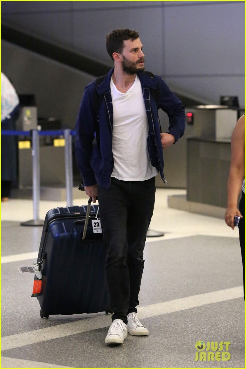 Jamie Dornan Is Not Naive & Stupid Like Critics Think: Photo 3333005 ...