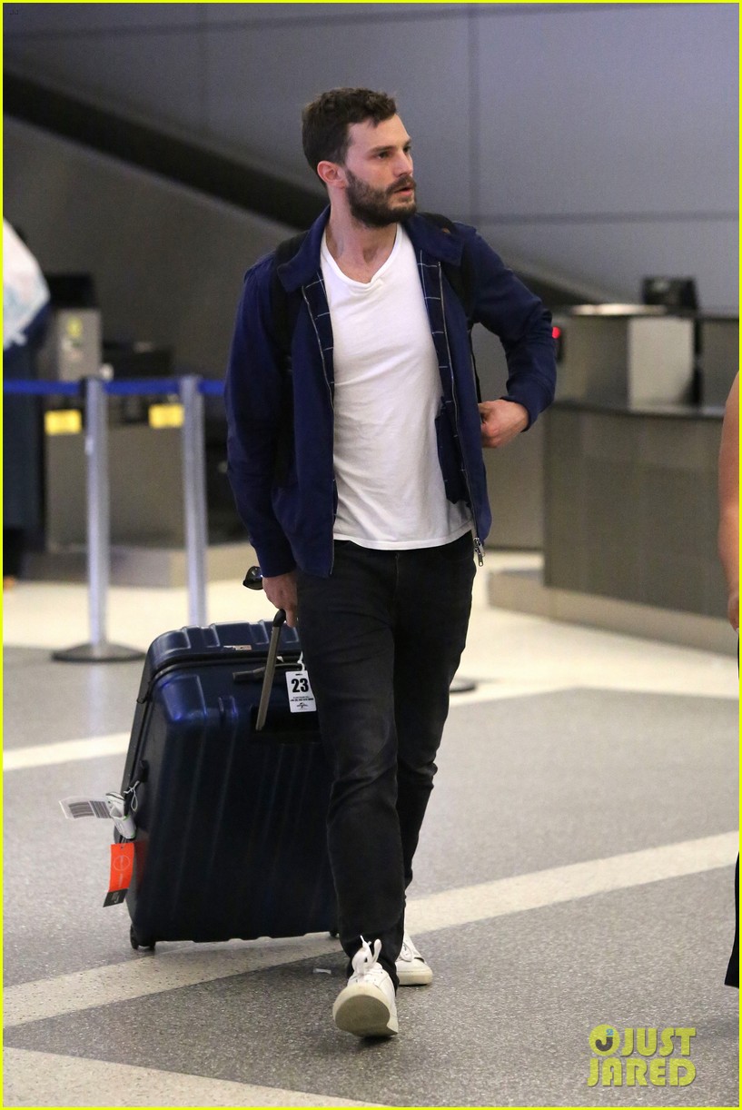 Jamie Dornan Is Not Naive & Stupid Like Critics Think: Photo 3333006 ...