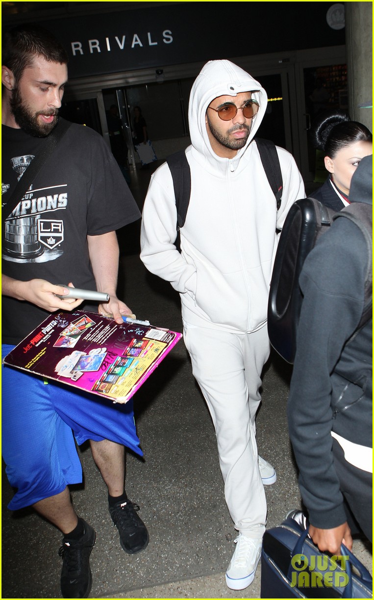 Drake Returns to LA After Being Assaulted in Dubai: Photo 3330558 ...