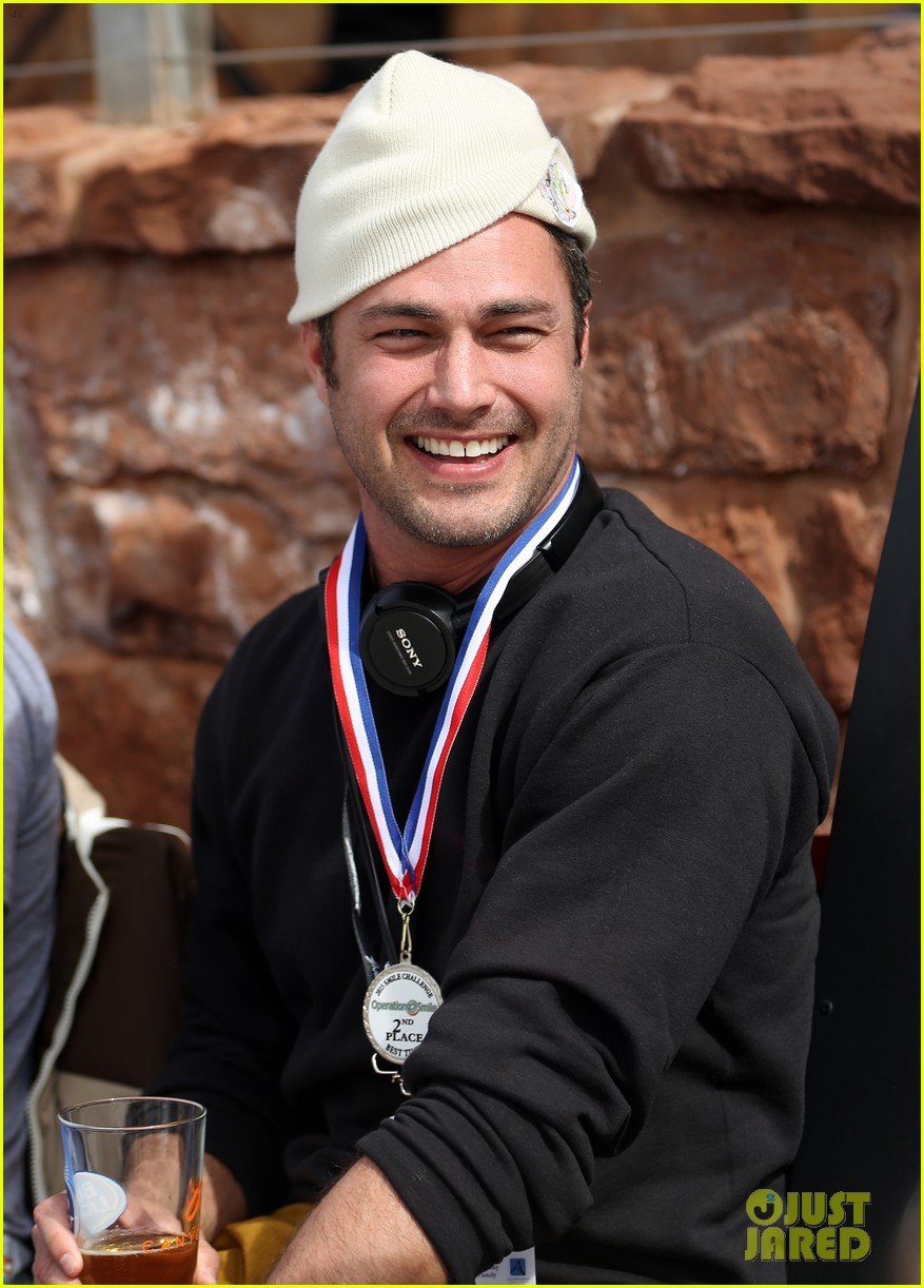 Lady Gaga & Taylor Kinney Pack on the PDA at Operation Smile's ...