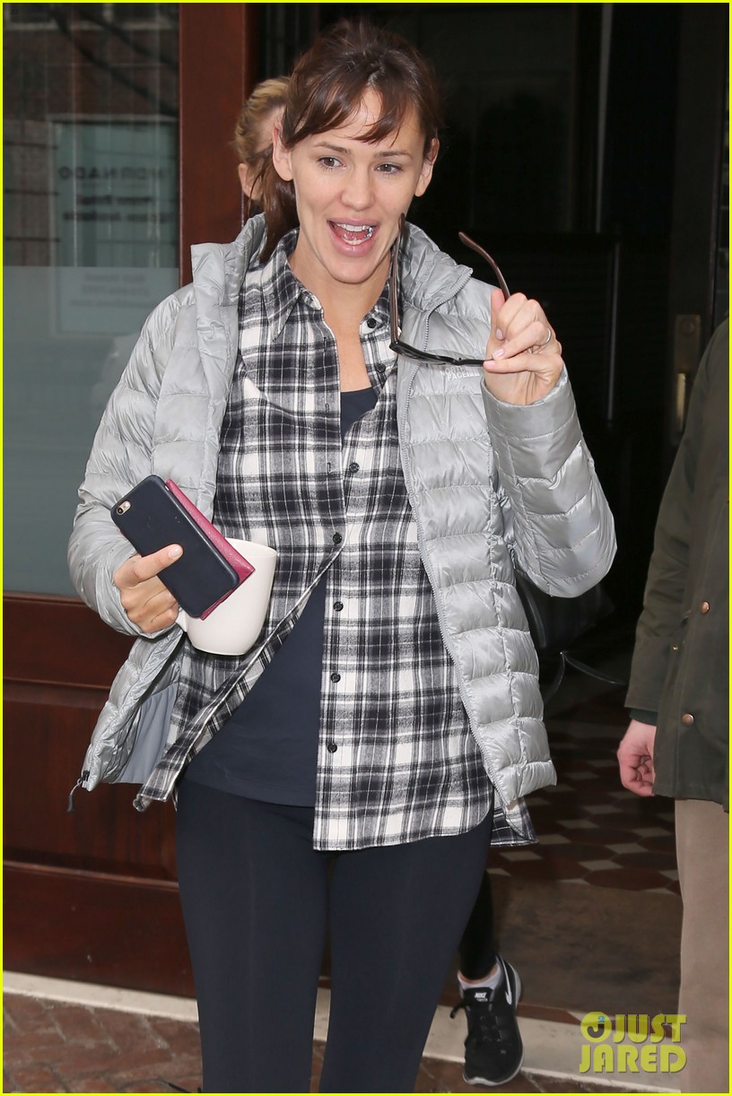 Jennifer Garner Gets Pied In the Face on 'Tonight Show': Photo 3328327 ...