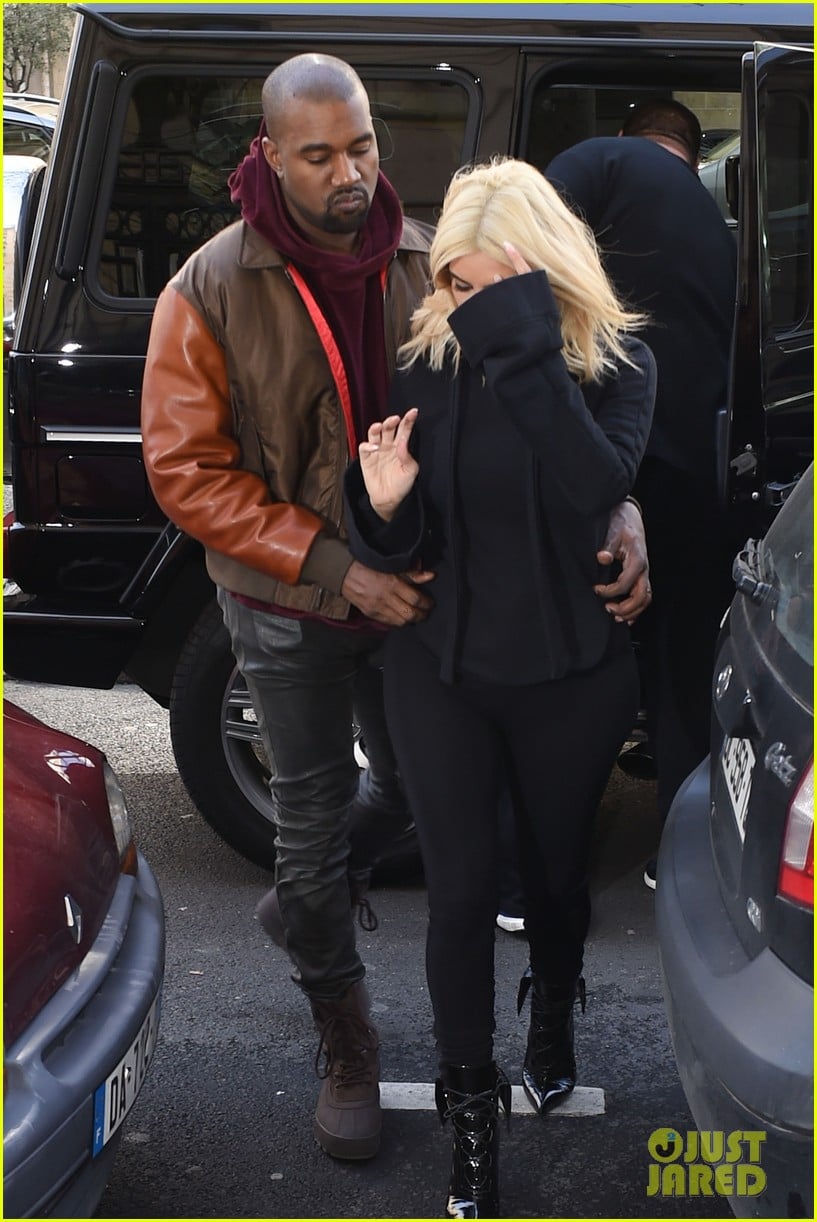 Kim Kardashian & Kanye West Cuddle in the Paris Streets: Photo 3319671 ...
