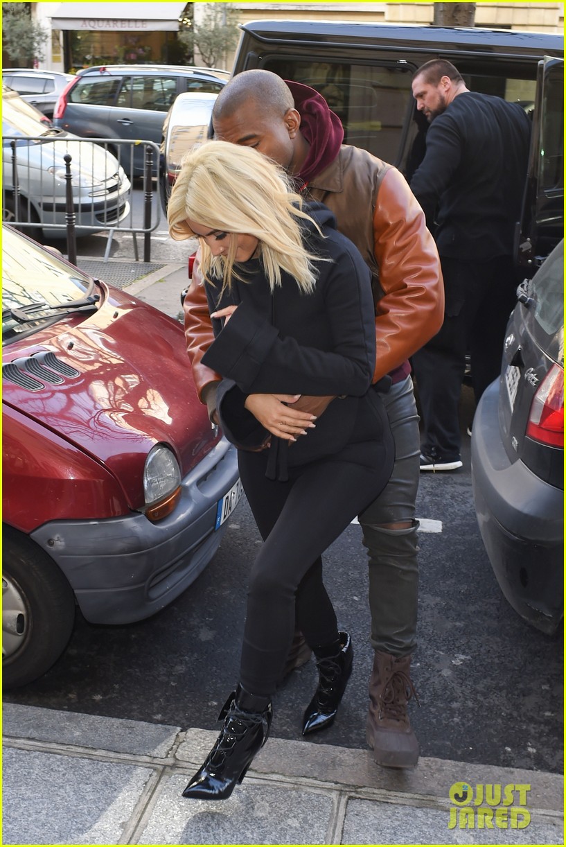Kim Kardashian & Kanye West Cuddle in the Paris Streets: Photo 3319689 ...