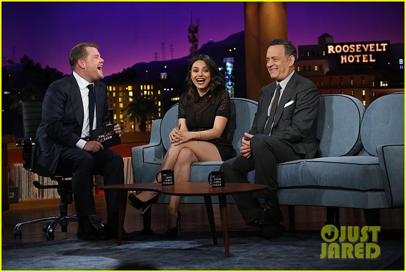 Are Mila Kunis & Ashton Kutcher Married?! - See Her Ring!: Photo ...