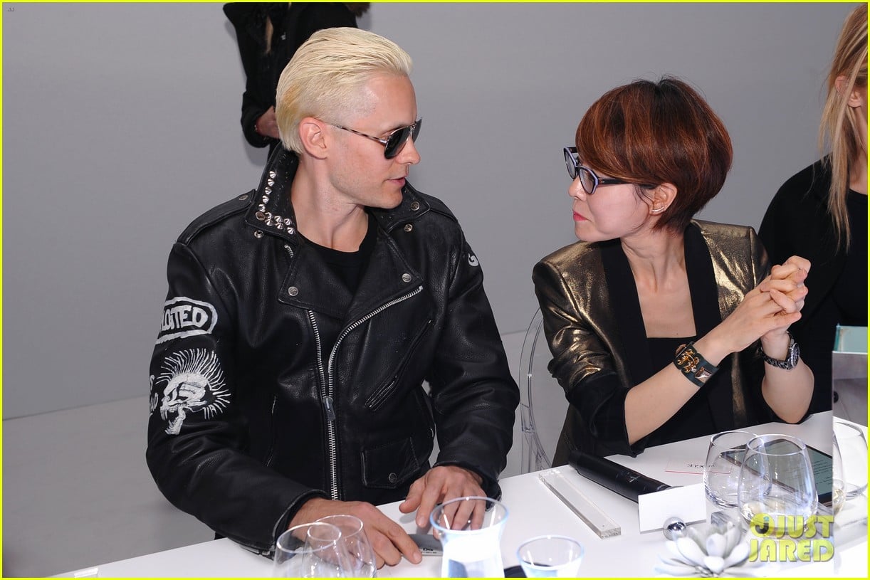 Jared Leto Mingles with Models During Paris Fashion Week: Photo 3320807 ...