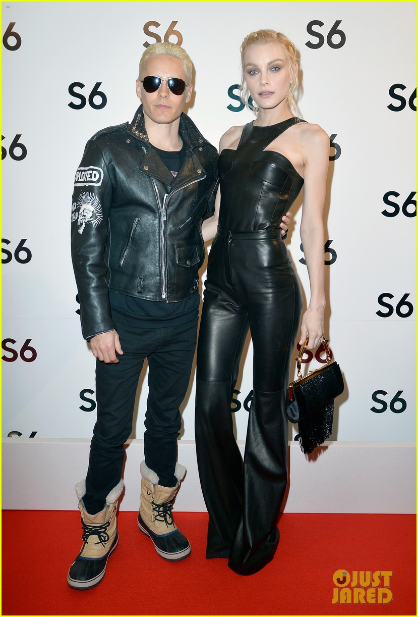 Jared Leto Mingles with Models During Paris Fashion Week: Photo 3320809 ...