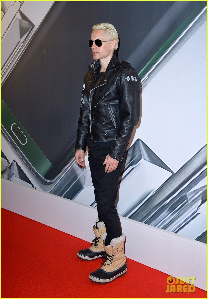 Jared Leto Mingles with Models During Paris Fashion Week: Photo 3320812 ...