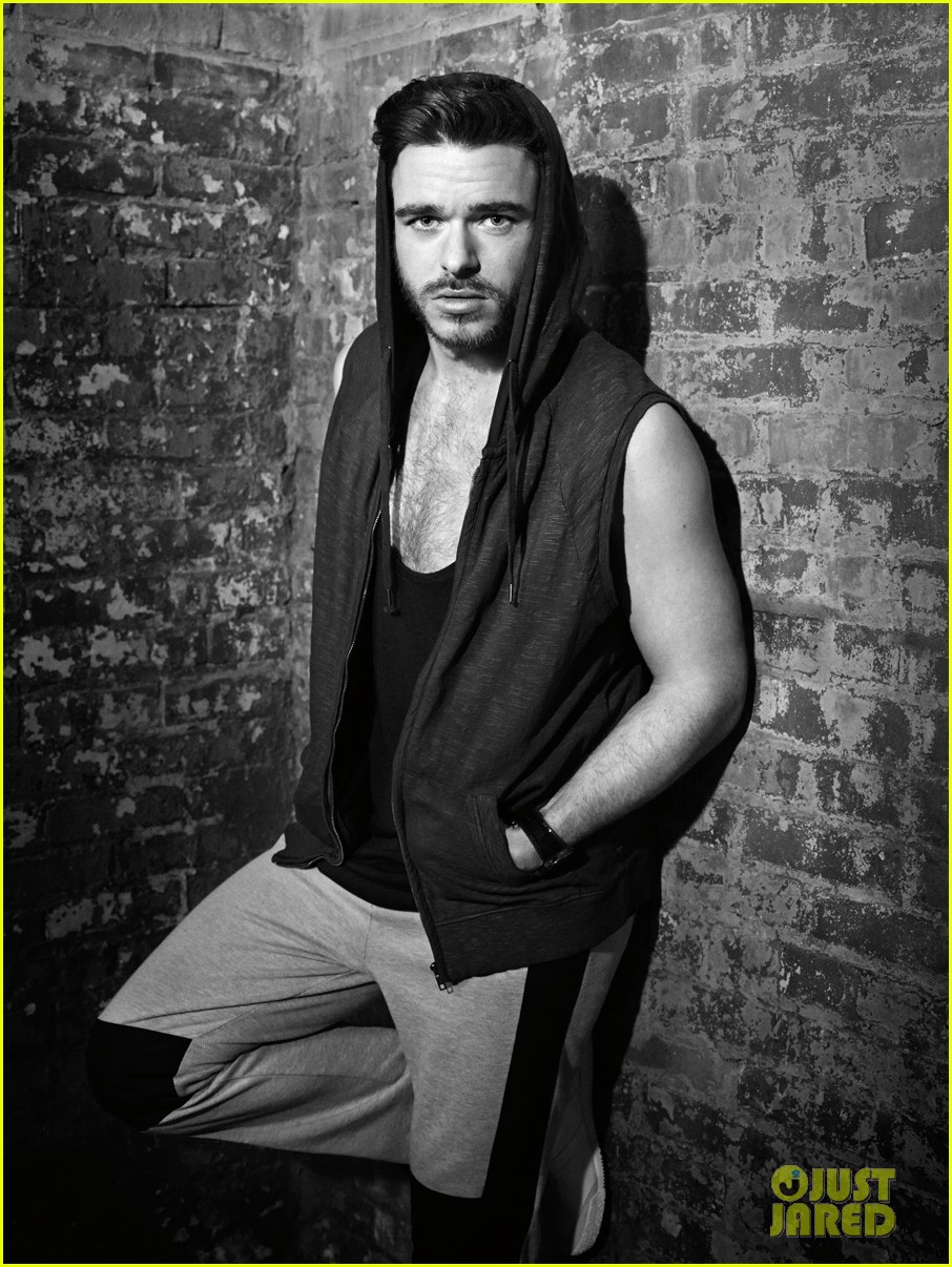 Cinderella's Richard Madden Is Excited To Wear Jeans In 'Bastille Day ...