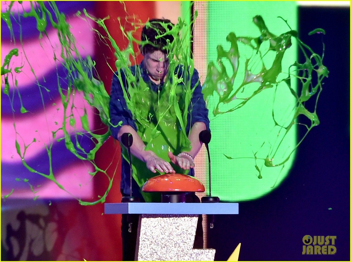 Nick Jonas Gets Slimed & Attempts to Hug Girlfriend Olivia Culpo at ...