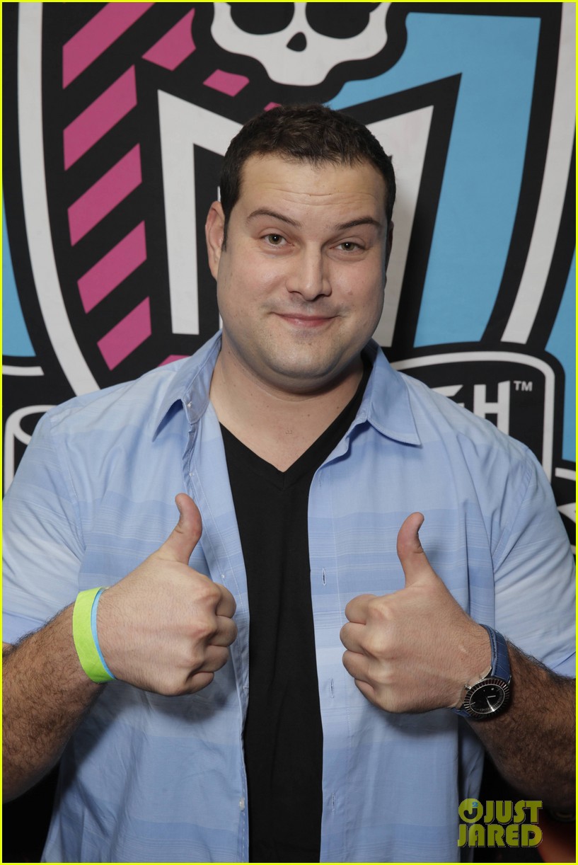 Mark Salling & Max Adler Throw It Back to 'Glee Days' with JJ!: Photo ...