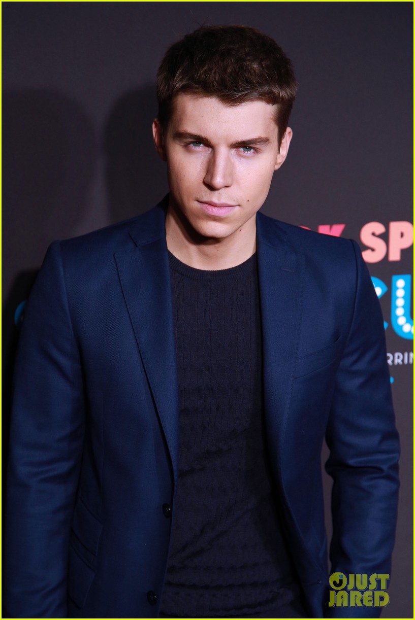 Liv Tyler, Dan Stevens, & Lily Rabe Celebrate Opening Night of The New ...