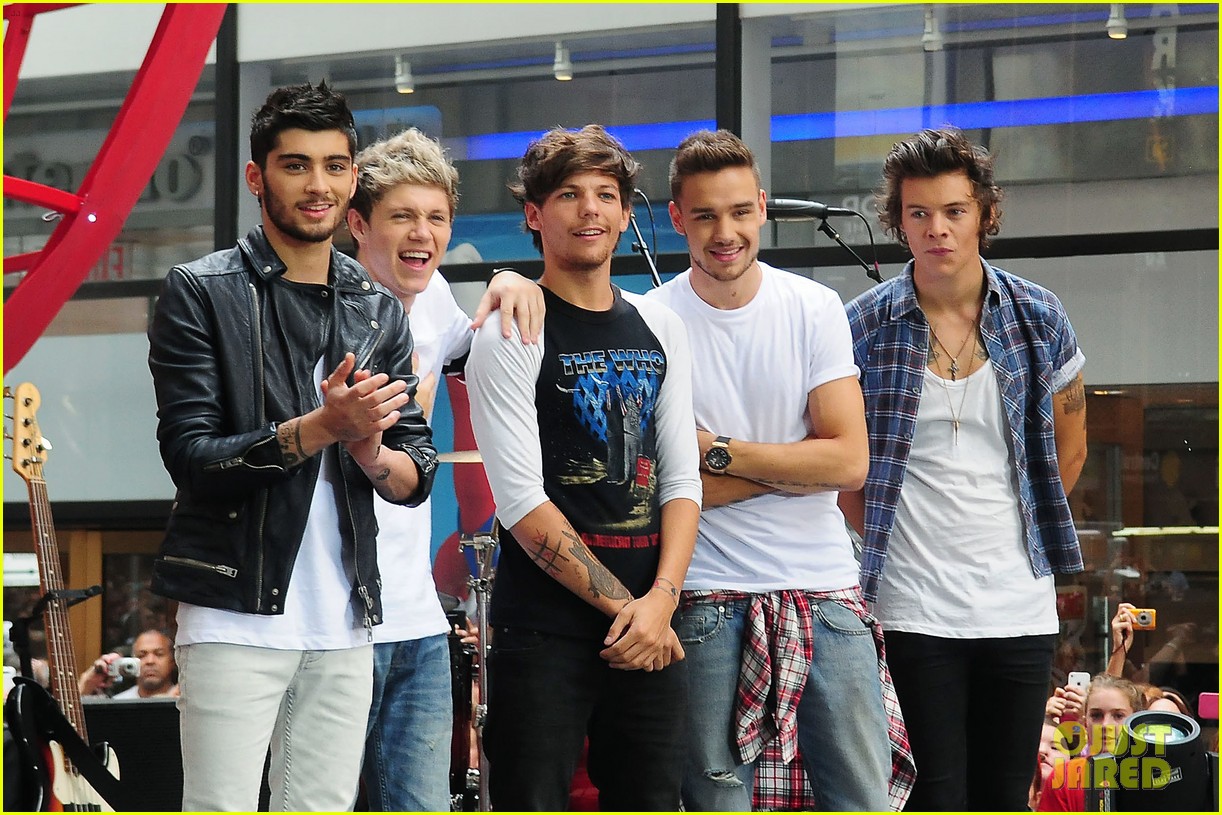 Zayn Malik's Most Memorable Performances With One Direction - Watch Now ...