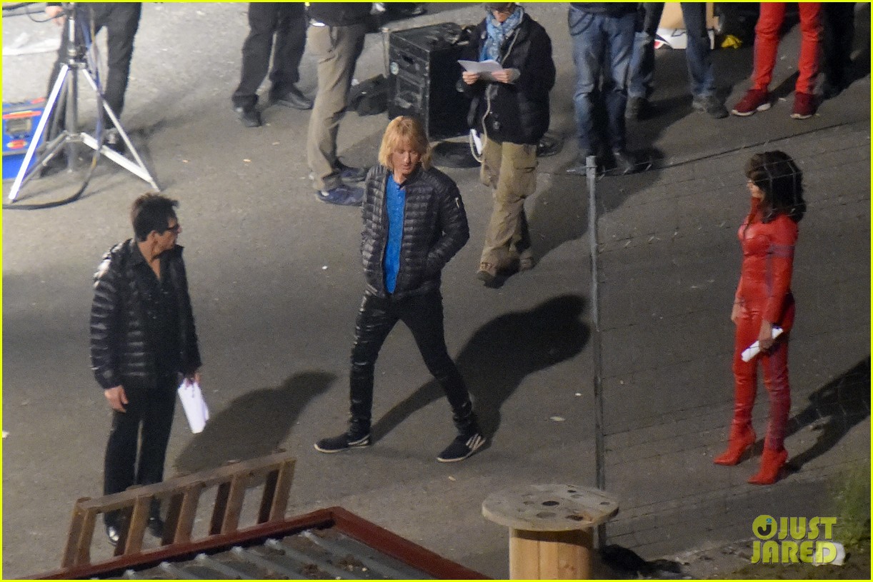 Penelope Cruz Rocks Sexy Red Jumpsuit for 'Zoolander 2': Photo 3356333 ...