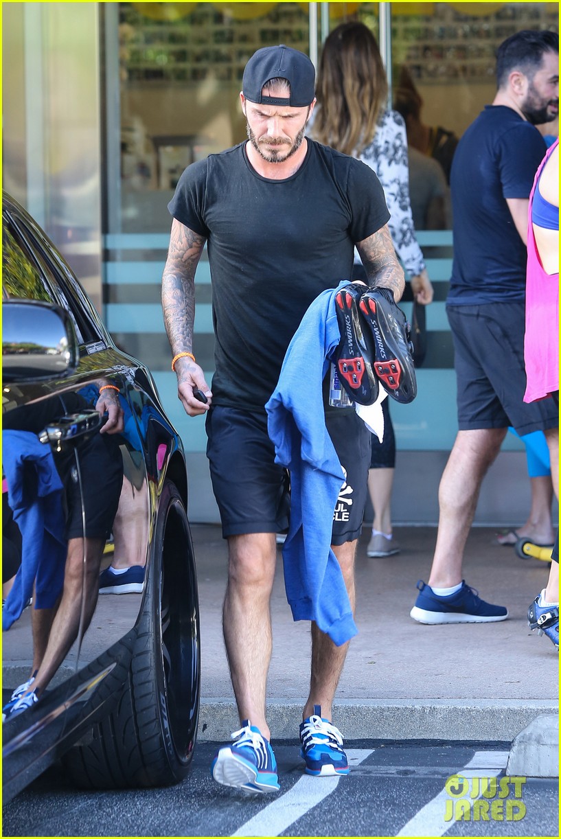 David Beckham Shows Off His Muscles For SoulCycle: Photo 3342937 ...