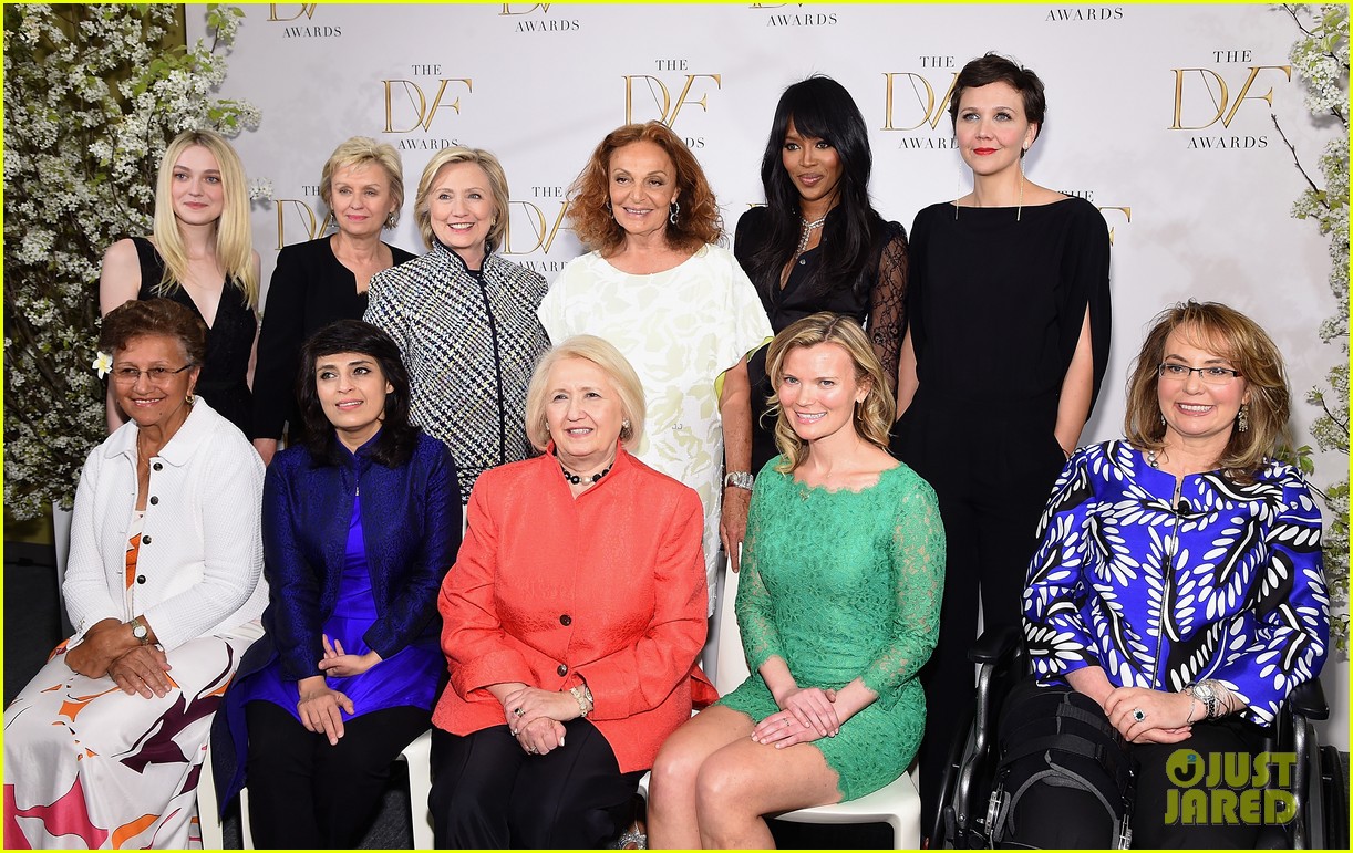 Maggie Gyllenhaal & Dakota Fanning Mingle With Hillary Clinton at DVF ...