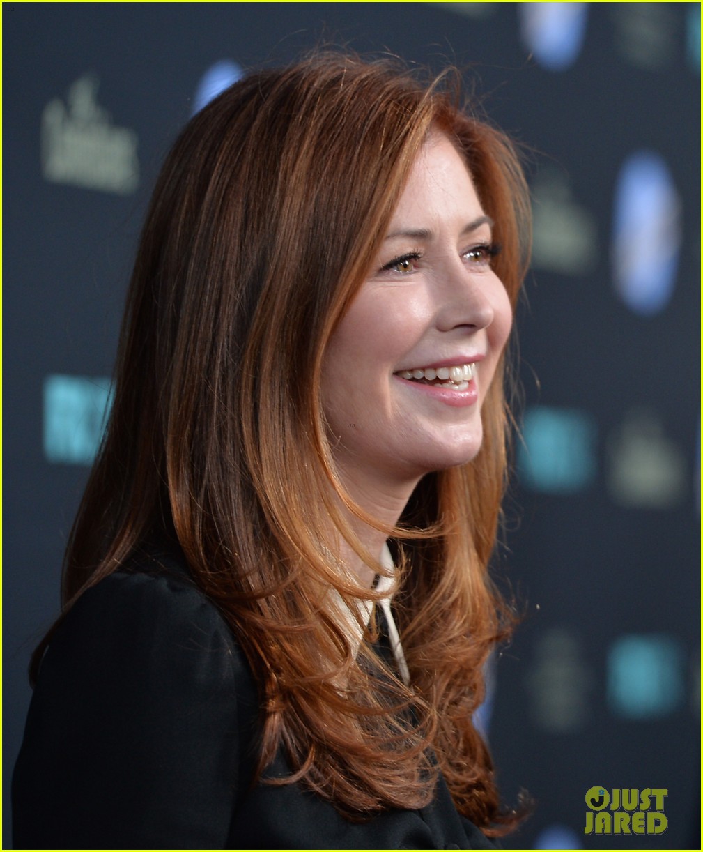 Josh Gad & Billy Crystal Team Up at 'The Comedians' Premiere!: Photo ...