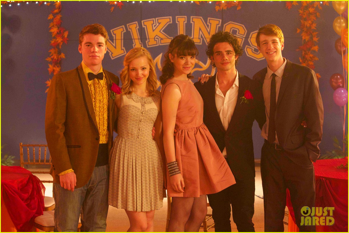 Hailee Steinfeld Is Assigned a Rough Mission in 'Barely Lethal' Exclusive Clip - Watch Now ...